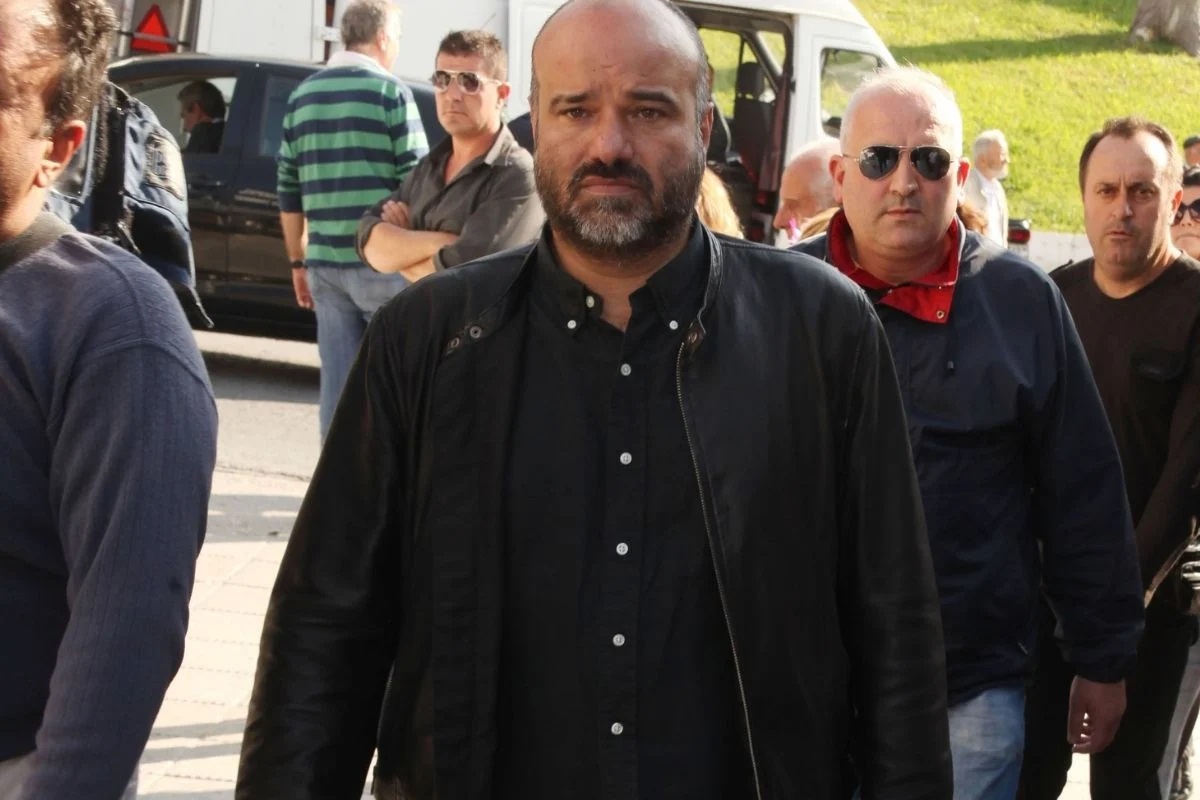 Το χρονικό της παραίτησης του σκηνοθέτη του «Σασμού» και η καταγγελία ...