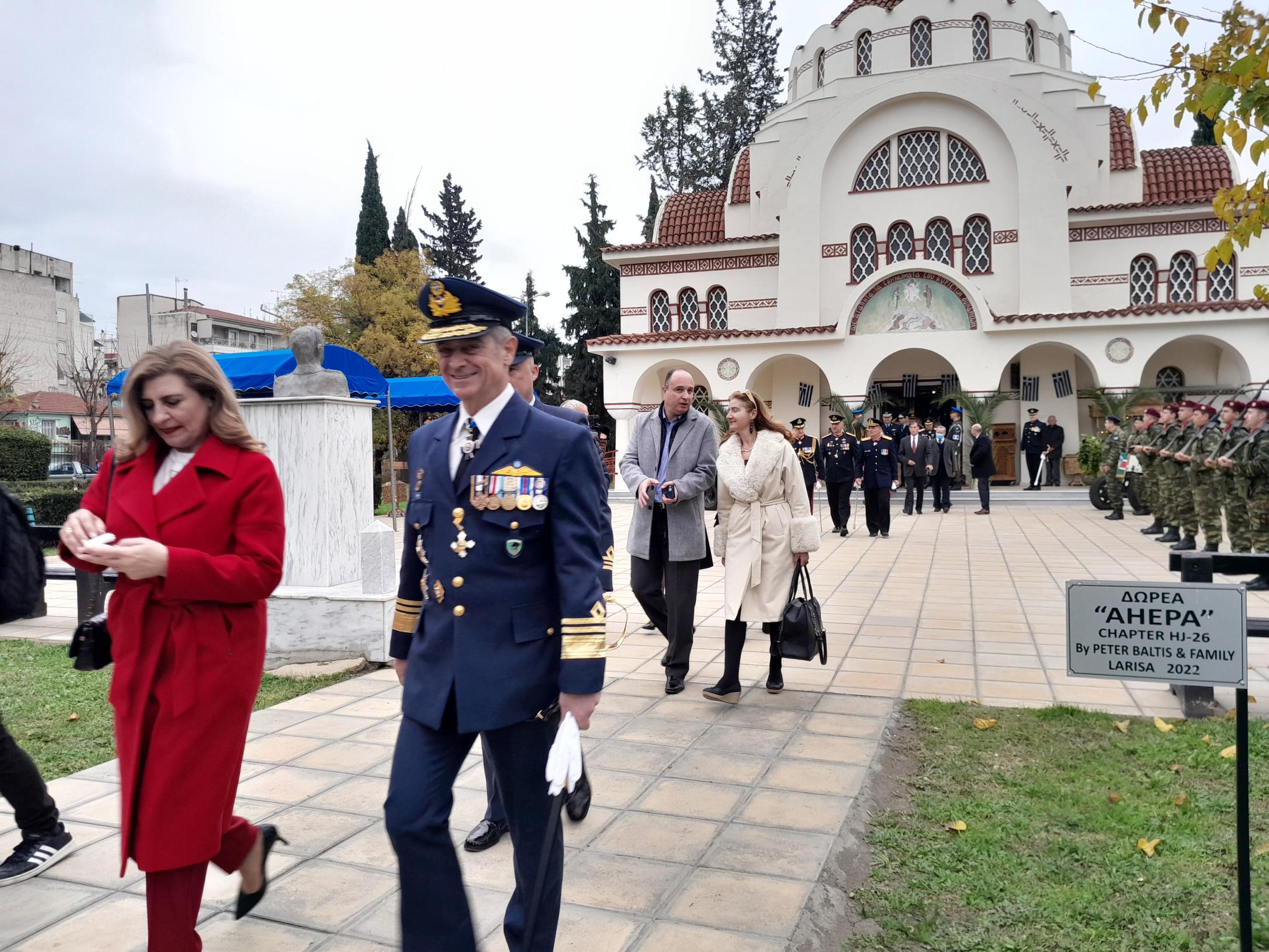 1η Στρατιά: Ξενάγηση επισήμων στην έκθεση οπλικών συστημάτων (φωτό ...