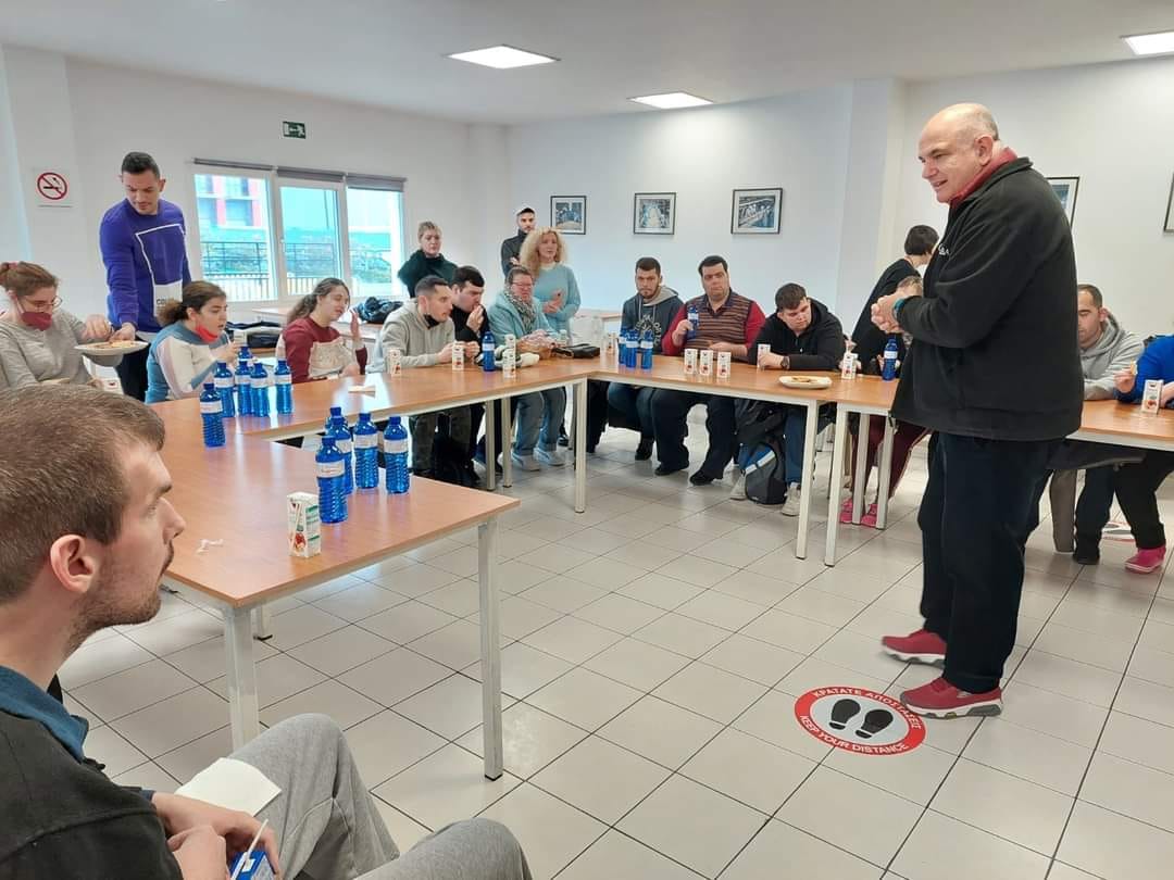 Εκπαιδευτική επίσκεψη του ΚΔΑΠ ΜΕΑ ΠΡΟΣΒΑΣΗ Λάρισας στην ΕΛΒΑΚ Α.Ε ...