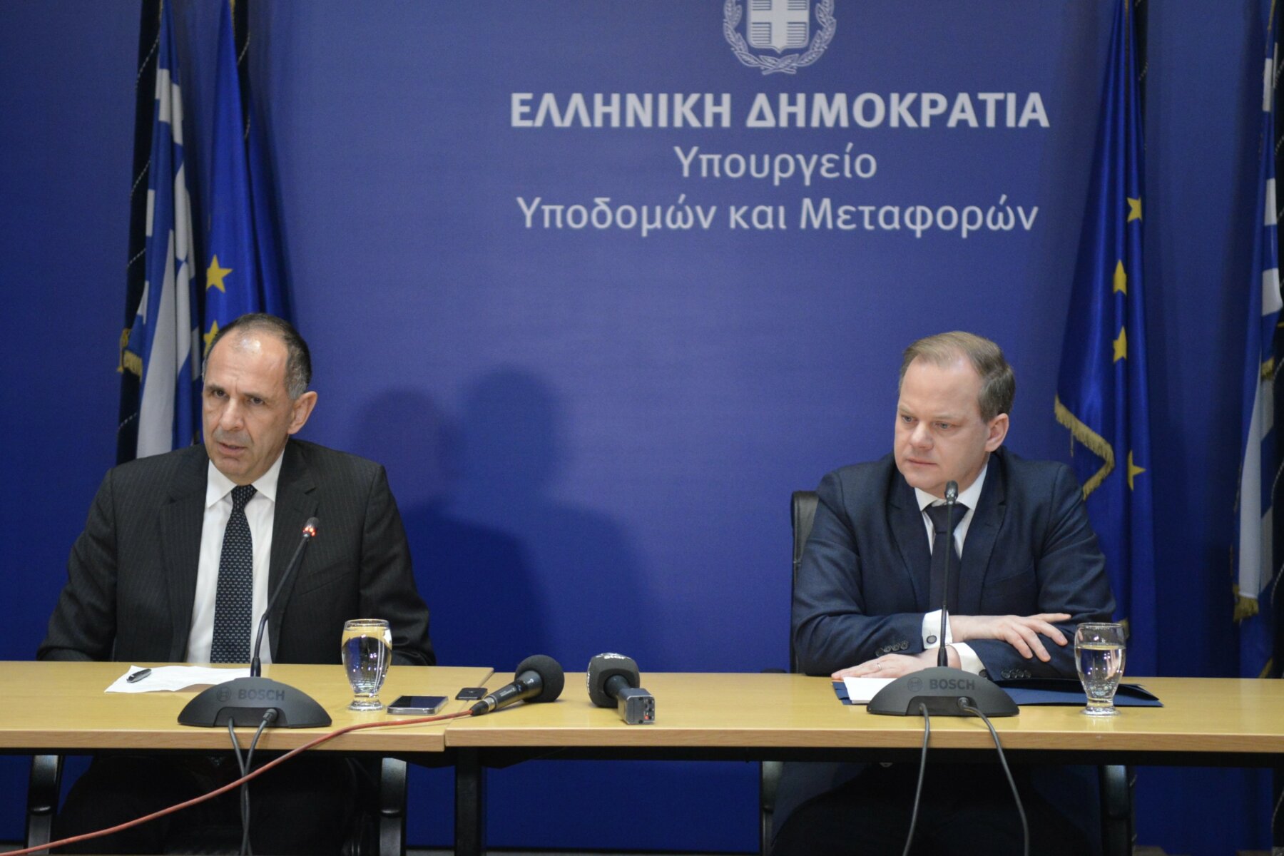 Συνάντηση στο Υπουργείο Μεταφορών - Τί δήλωσαν Κ.Καραμανλής και Γ ...