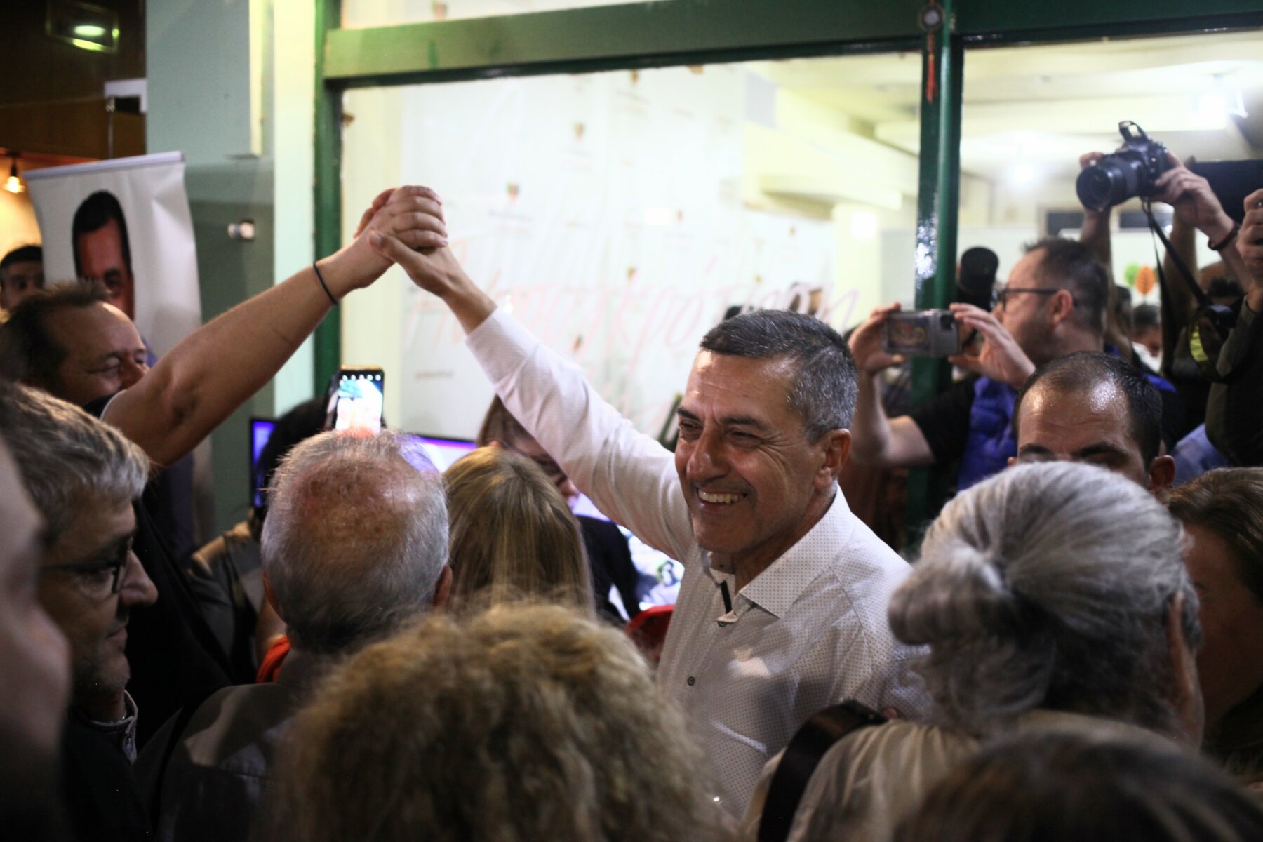 Ποιος είναι στ’ αλήθεια ο Δημήτρης Κουρέτας; - FORMedia