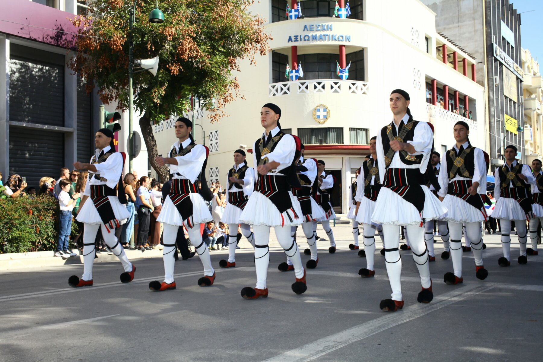 Η Λάρισα τίμησε την 28η Οκτωβρίου 1940 - Δείτε το φωτορεπορτάζ της ...