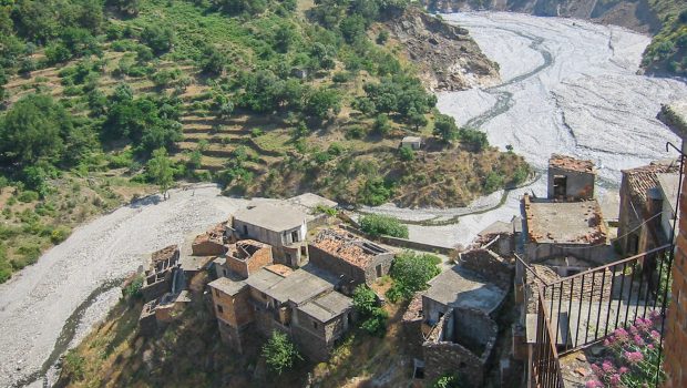 Ιταλία: Ποια είναι η πόλη - φάντασμα που κίνησε το ενδιαφέρον του άτυχου TikToker Tzane - FORMedia