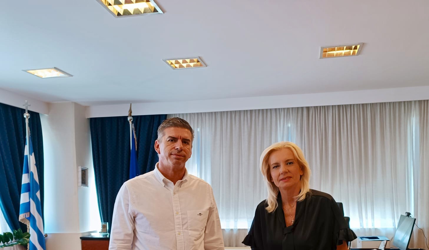 Συνάντηση Σάκη Παιδή με τη νέα Γραμματέα Αποκεντρωμένης Διοίκησης Ρένα ...