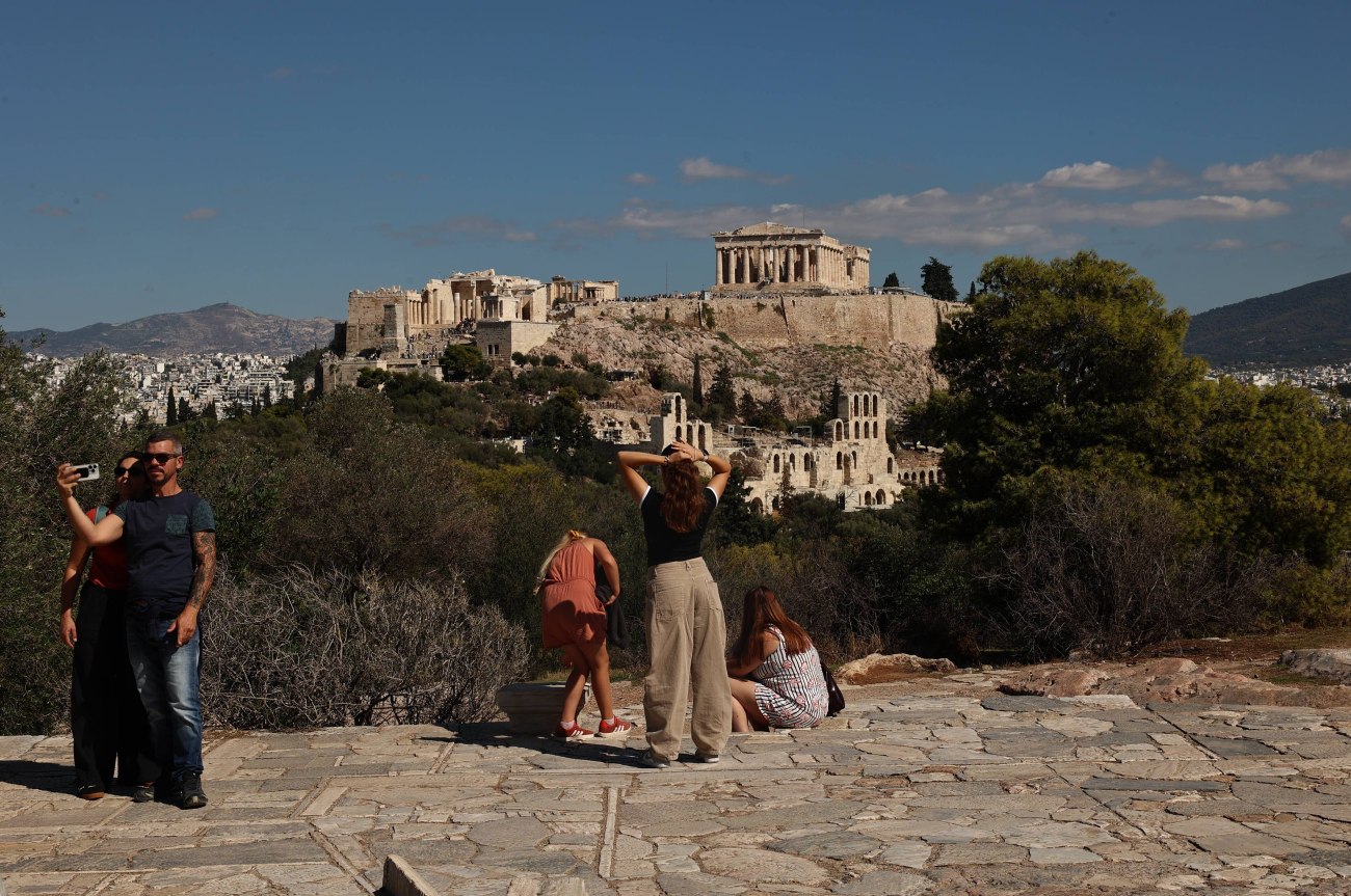 Ακρόπολη: Αφαιρέθηκαν οι σκαλωσιές 15 χρόνια μετά την τοποθέτησή τους ...